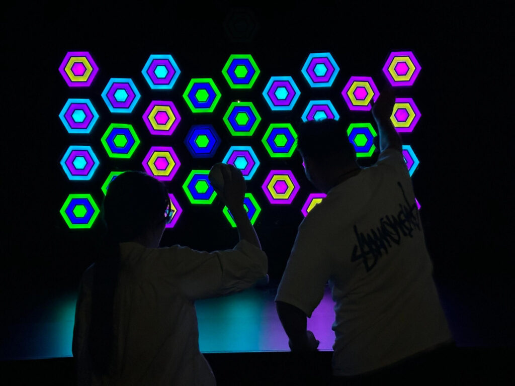 ACTION GRID – LET'S GET MOVING